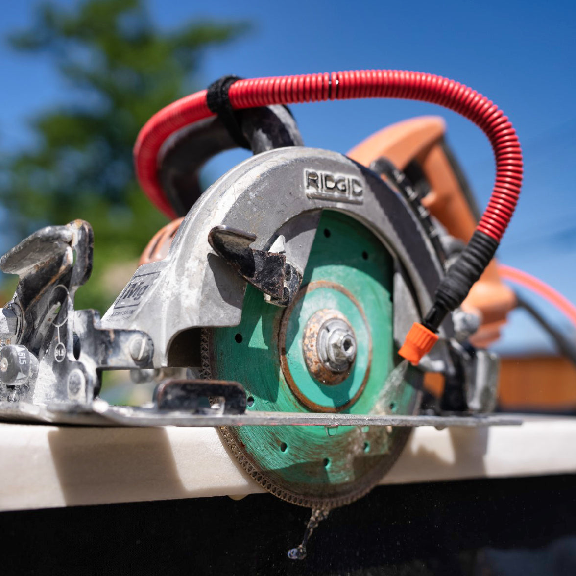 Hydro-Tail™ A Water-Distribution Attachment For Power Tools - Crowne Tools